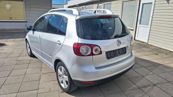 Grey Volkswagen Golf Plus 2008 in Vilnius, with an engine capacity of 1.39 L and mileage of 132 thousand km for 3650 €, photo 10 on AUTOMOTO.COM.LV
