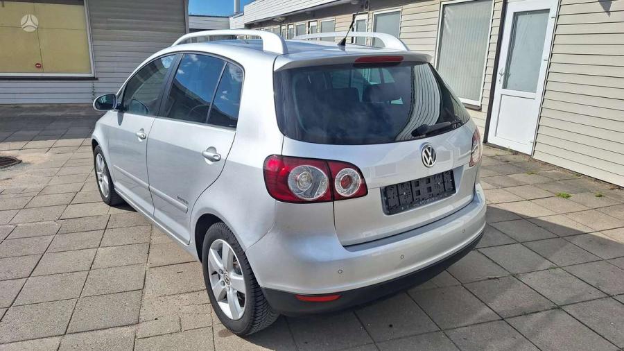 Grey Volkswagen Golf Plus 2008 in Vilnius, with an engine capacity of 1.39 L and mileage of 132 thousand km for 3650 €, photo 11 on AUTOMOTO.COM.LV