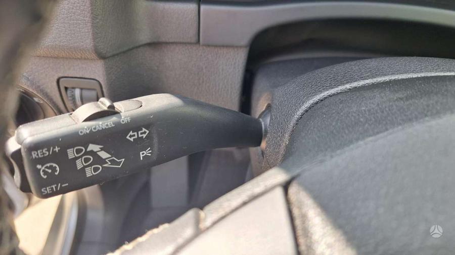 Grey Volkswagen Golf Plus 2008 in Vilnius, with an engine capacity of 1.39 L and mileage of 132 thousand km for 3650 €, photo 33 on AUTOMOTO.COM.LV