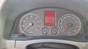 Grey Volkswagen Golf Plus 2008 in Vilnius, with an engine capacity of 1.39 L and mileage of 132 thousand km for 3650 €, photo 36 on AUTOMOTO.COM.LV
