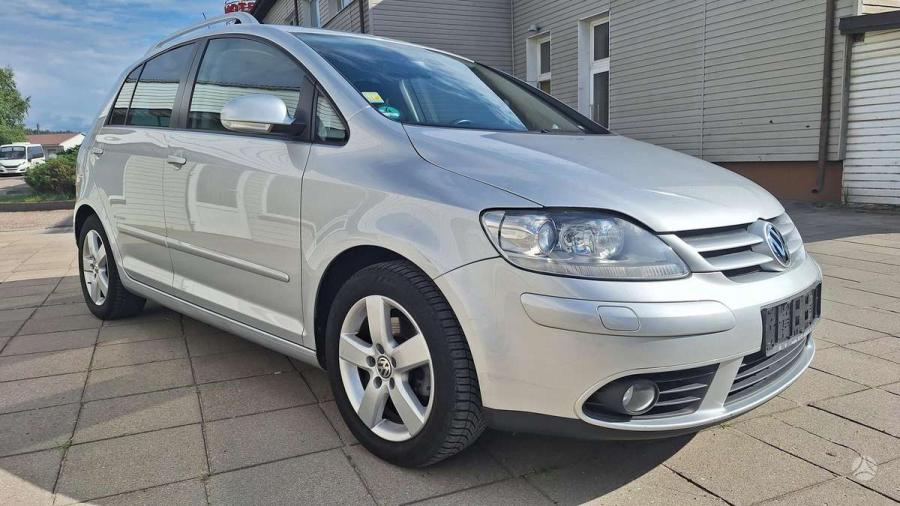 Grey Volkswagen Golf Plus 2008 in Vilnius, with an engine capacity of 1.39 L and mileage of 132 thousand km for 3650 €, photo 50 on AUTOMOTO.COM.LV