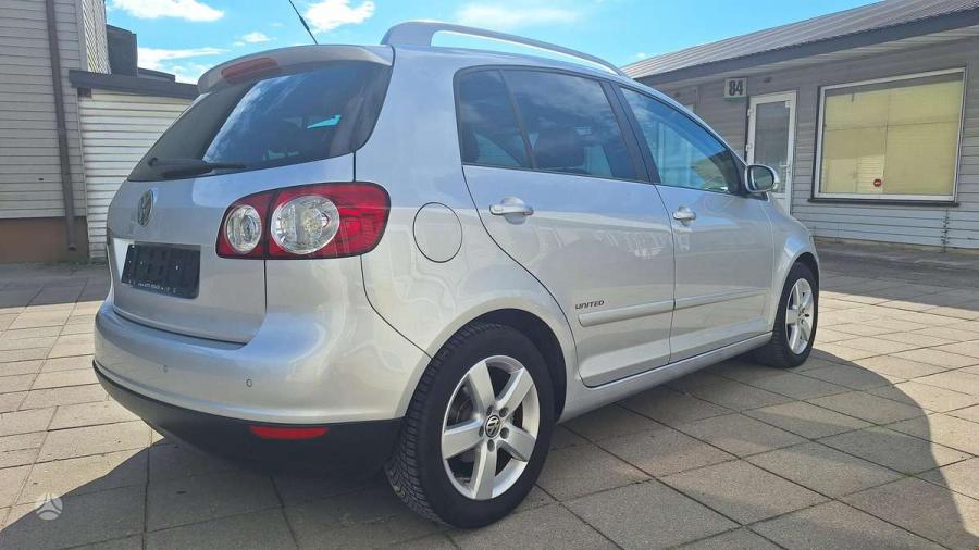 Grey Volkswagen Golf Plus 2008 in Vilnius, with an engine capacity of 1.39 L and mileage of 132 thousand km for 3650 €, photo 52 on AUTOMOTO.COM.LV