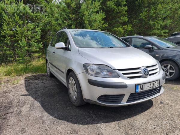 Grey Volkswagen Golf Plus 2008 in Riga, with an engine capacity of 1.90 L and mileage of 275 thousand km for 1200 €, photo 1 on AUTOMOTO.COM.LV