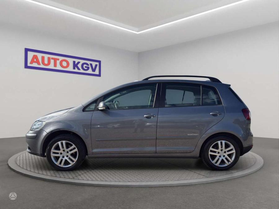 Pelēks Volkswagen Golf Plus 2008 Kauņa, ar dzinēja tilpumu 1.40 L un nobraukumu 313 tūkst. km par 3299 €, foto 3 vietnē AUTOMOTO.COM.LV