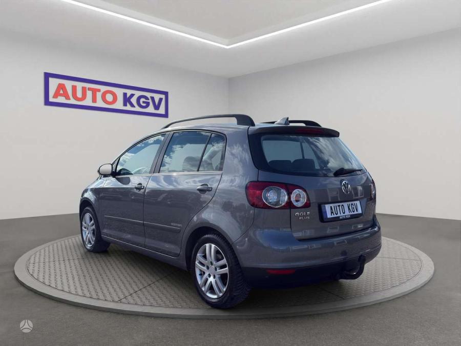 Pelēks Volkswagen Golf Plus 2008 Kauņa, ar dzinēja tilpumu 1.40 L un nobraukumu 313 tūkst. km par 3299 €, foto 4 vietnē AUTOMOTO.COM.LV