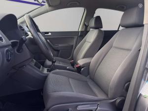 Pelēks Volkswagen Golf Plus 2008 Kauņa, ar dzinēja tilpumu 1.40 L un nobraukumu 313 tūkst. km par 3299 €, foto 15 vietnē AUTOMOTO.COM.LV
