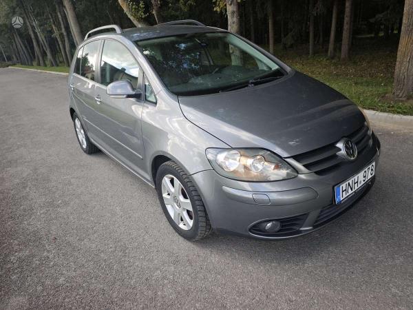 Pelēks Volkswagen Golf Plus 2008 Panevēža, ar dzinēja tilpumu 1.90 L un nobraukumu 248 tūkst. km par 2099 €, foto 3 vietnē AUTOMOTO.COM.LV