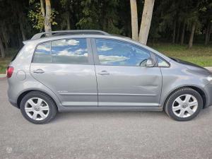 Pelēks Volkswagen Golf Plus 2008 Panevēža, ar dzinēja tilpumu 1.90 L un nobraukumu 248 tūkst. km par 2099 €, foto 4 vietnē AUTOMOTO.COM.LV