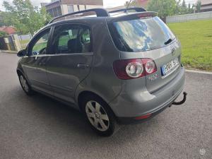 Pelēks Volkswagen Golf Plus 2008 Panevēža, ar dzinēja tilpumu 1.90 L un nobraukumu 248 tūkst. km par 2099 €, foto 7 vietnē AUTOMOTO.COM.LV