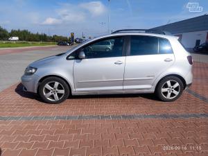Grey Volkswagen Golf Plus 2008 in Kaunas, with an engine capacity of 1.90 L and mileage of 417 thousand km for 1800 €, photo 3 on AUTOMOTO.COM.LV