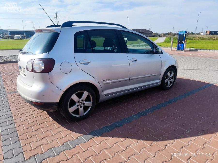 Grey Volkswagen Golf Plus 2008 in Kaunas, with an engine capacity of 1.90 L and mileage of 417 thousand km for 1800 €, photo 6 on AUTOMOTO.COM.LV