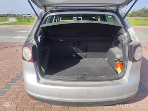Grey Volkswagen Golf Plus 2008 in Kaunas, with an engine capacity of 1.90 L and mileage of 417 thousand km for 1800 €, photo 8 on AUTOMOTO.COM.LV