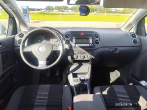 Grey Volkswagen Golf Plus 2008 in Kaunas, with an engine capacity of 1.90 L and mileage of 417 thousand km for 1800 €, photo 11 on AUTOMOTO.COM.LV