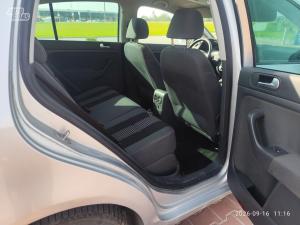 Grey Volkswagen Golf Plus 2008 in Kaunas, with an engine capacity of 1.90 L and mileage of 417 thousand km for 1800 €, photo 13 on AUTOMOTO.COM.LV