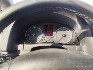 Grey Volkswagen Golf Plus 2008 in Kaunas, with an engine capacity of 1.90 L and mileage of 417 thousand km for 1800 €, photo 17 on AUTOMOTO.COM.LV