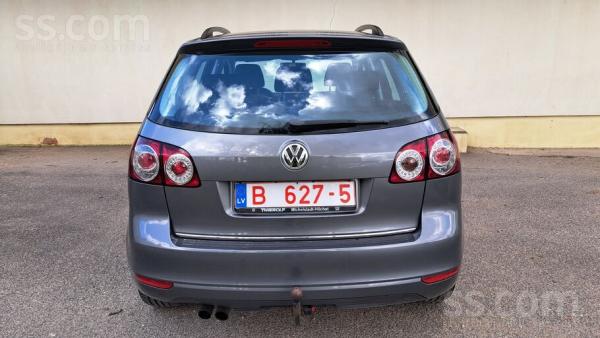 Pelēks Volkswagen Golf Plus 2009 Ogre, ar dzinēja tilpumu 1.40 L un nobraukumu 192 tūkst. km par 4650 €, foto 8 vietnē AUTOMOTO.COM.LV