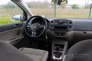 Grey Volkswagen Golf Plus 2009 in Riga, with an engine capacity of 1.40 L and mileage of 267 thousand km for 4490 €, photo 11 on AUTOMOTO.COM.LV
