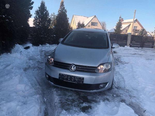 Grey Volkswagen Golf Plus 2009 in Kaunas, with an engine capacity of 1.40 L and mileage of 240 thousand km for 3100 €, photo 3 on AUTOMOTO.COM.LV