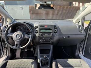 Grey Volkswagen Golf Plus 2009 in Kazlu Ruda, with an engine capacity of 1.39 L and mileage of 148 thousand km for 4500 €, photo 14 on AUTOMOTO.COM.LV