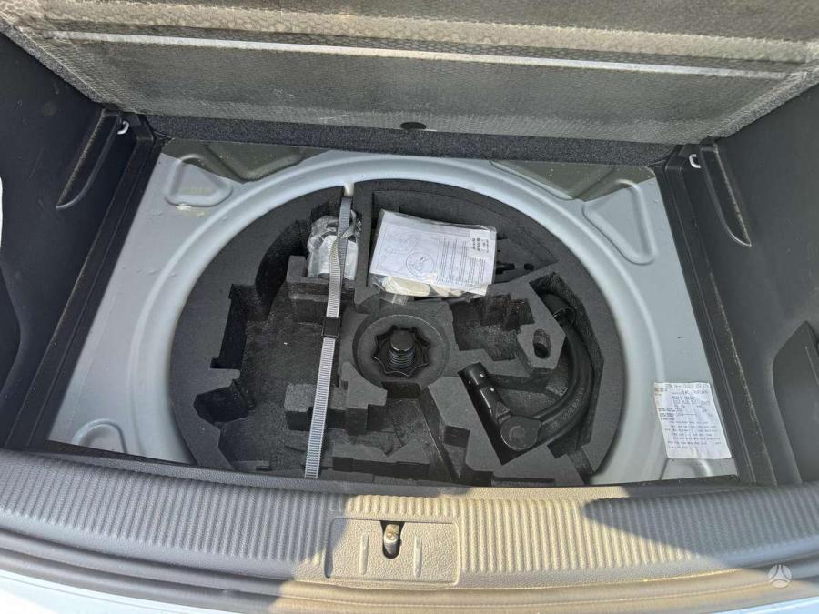 Grey Volkswagen Golf Plus 2009 in Kazlu Ruda, with an engine capacity of 1.39 L and mileage of 148 thousand km for 4500 €, photo 17 on AUTOMOTO.COM.LV