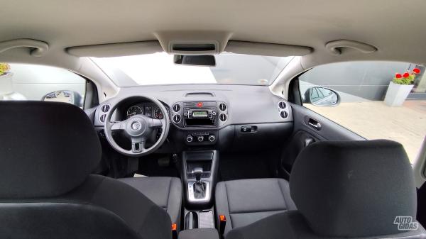 Pelēks Volkswagen Golf Plus 2009 Ramučiai, ar dzinēja tilpumu 1.60 L un nobraukumu 183 tūkst. km par 4950 €, foto 2 vietnē AUTOMOTO.COM.LV