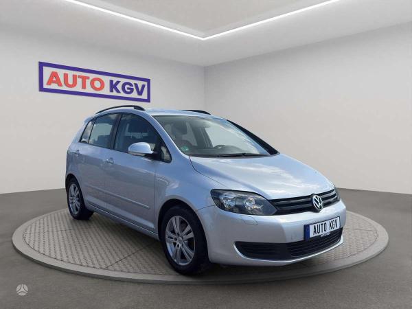 Grey Volkswagen Golf Plus 2009 in Kaunas, with an engine capacity of 1.60 L and mileage of 272 thousand km for 4699 €, photo 7 on AUTOMOTO.COM.LV