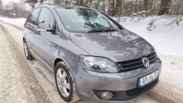 Pelēks Volkswagen Golf Plus 2010 Marijampole, ar dzinēja tilpumu 1.40 L un nobraukumu 124 tūkst. km par 3700 €, foto 2 vietnē AUTOMOTO.COM.LV