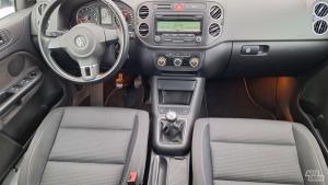 Pelēks Volkswagen Golf Plus 2010 Marijampole, ar dzinēja tilpumu 1.40 L un nobraukumu 124 tūkst. km par 3700 €, foto 29 vietnē AUTOMOTO.COM.LV