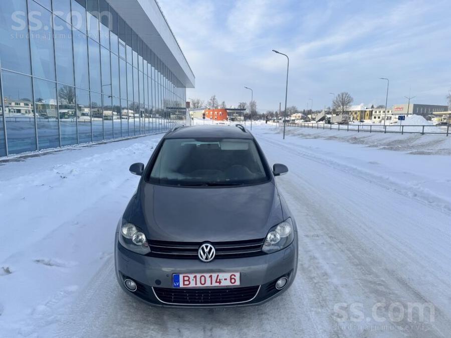 Pelēks Volkswagen Golf Plus 2010 Rēzekne, ar dzinēja tilpumu 1.60 L un nobraukumu 268 tūkst. km par 4700 €, foto 2 vietnē AUTOMOTO.COM.LV