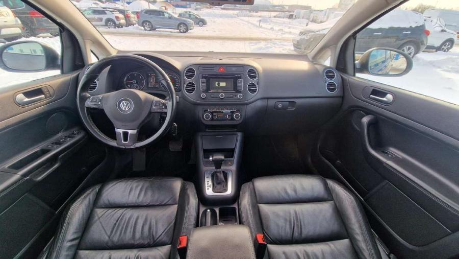 Pelēks Volkswagen Golf Plus 2010 Tauragė, ar dzinēja tilpumu 1.60 L un nobraukumu 234 tūkst. km par 4700 €, foto 11 vietnē AUTOMOTO.COM.LV