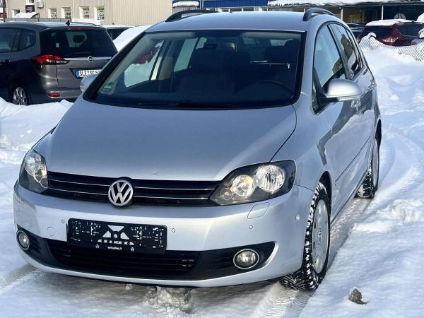 Grey Volkswagen Golf Plus 2010 in Kretinga, with an engine capacity of 1.39 L and mileage of 281 thousand km for 3350 €, photo 2 on AUTOMOTO.COM.LV