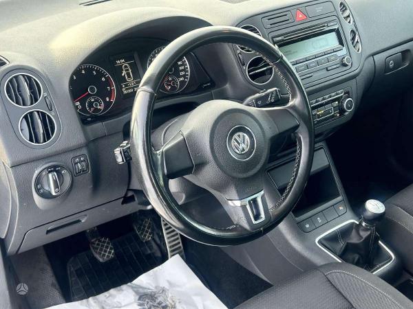 Grey Volkswagen Golf Plus 2010 in Kretinga, with an engine capacity of 1.39 L and mileage of 281 thousand km for 3350 €, photo 10 on AUTOMOTO.COM.LV