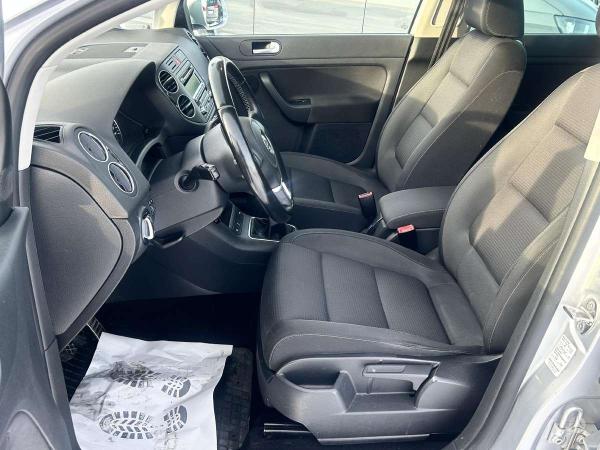 Grey Volkswagen Golf Plus 2010 in Kretinga, with an engine capacity of 1.39 L and mileage of 281 thousand km for 3350 €, photo 11 on AUTOMOTO.COM.LV