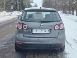 Pelēks Volkswagen Golf Plus 2010 Panevēža, ar dzinēja tilpumu 1.60 L un nobraukumu 300 tūkst. km par 2950 €, foto 7 vietnē AUTOMOTO.COM.LV