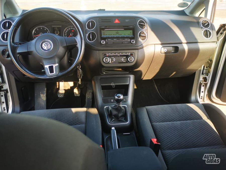 Grey Volkswagen Golf Plus 2010 in Ukmerge, with an engine capacity of 1.40 L and mileage of 220 thousand km for 3900 €, photo 8 on AUTOMOTO.COM.LV