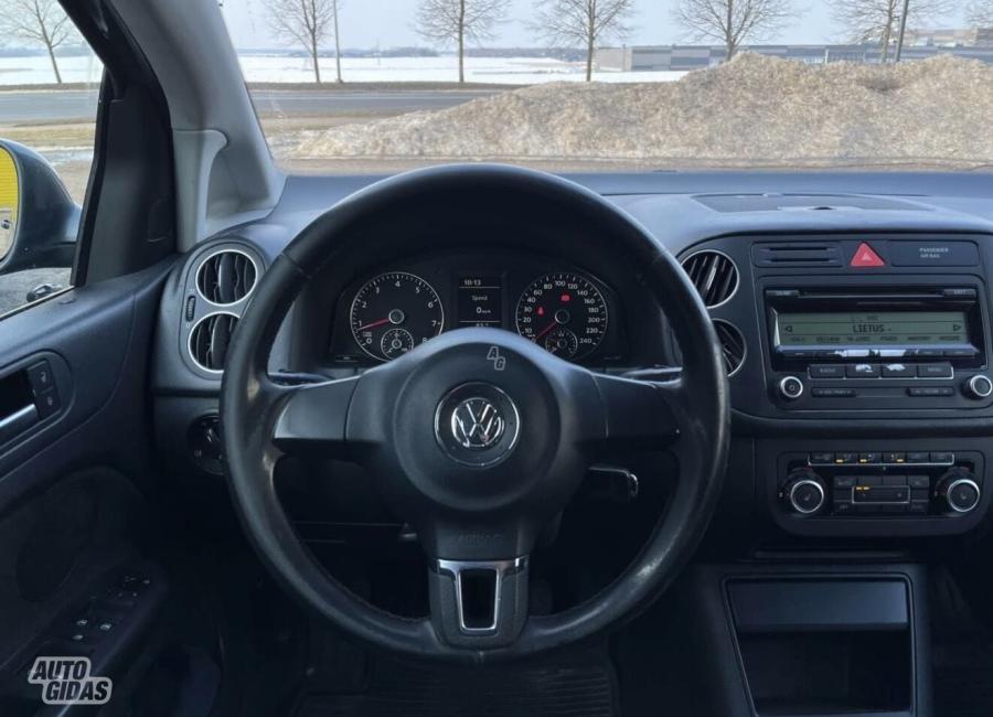 Grey Volkswagen Golf Plus 2010 in Panevezys, with an engine capacity of 1.60 L and mileage of 272 thousand km for 2700 €, photo 9 on AUTOMOTO.COM.LV