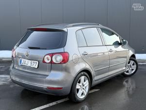 Grey Volkswagen Golf Plus 2010 in Panevezys, with an engine capacity of 1.60 L and mileage of 272 thousand km for 2700 €, photo 6 on AUTOMOTO.COM.LV