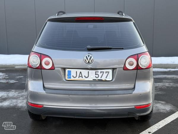 Grey Volkswagen Golf Plus 2010 in Panevezys, with an engine capacity of 1.60 L and mileage of 272 thousand km for 2700 €, photo 7 on AUTOMOTO.COM.LV