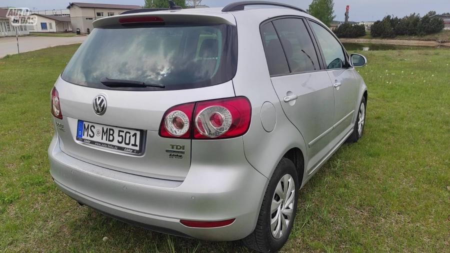 Grey Volkswagen Golf Plus 2010 in Vilnius, with an engine capacity of 1.60 L and mileage of 258 thousand km for 4350 €, photo 6 on AUTOMOTO.COM.LV