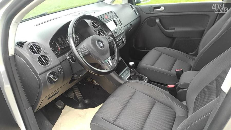Grey Volkswagen Golf Plus 2010 in Vilnius, with an engine capacity of 1.60 L and mileage of 258 thousand km for 4350 €, photo 9 on AUTOMOTO.COM.LV