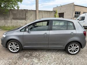 Grey Volkswagen Golf Plus 2010 in Rezekne, with an engine capacity of 1.60 L and mileage of 0 thousand km for 4050 €, photo 9 on AUTOMOTO.COM.LV