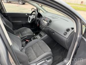 Grey Volkswagen Golf Plus 2010 in Rezekne, with an engine capacity of 1.60 L and mileage of 0 thousand km for 4050 €, photo 14 on AUTOMOTO.COM.LV