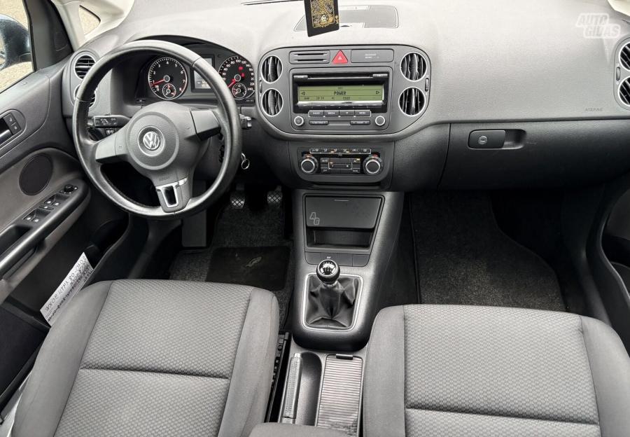 Pelēks Volkswagen Golf Plus 2010 Tauragė, ar dzinēja tilpumu 1.40 L un nobraukumu 186 tūkst. km par 4199 €, foto 14 vietnē AUTOMOTO.COM.LV