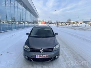 Grey Volkswagen Golf Plus 2010 in Rezekne, with an engine capacity of 1.60 L and mileage of 268 thousand km for 4300 €, photo 3 on AUTOMOTO.COM.LV