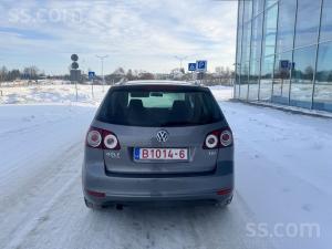 Grey Volkswagen Golf Plus 2010 in Rezekne, with an engine capacity of 1.60 L and mileage of 268 thousand km for 4300 €, photo 6 on AUTOMOTO.COM.LV