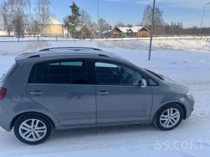 Grey Volkswagen Golf Plus 2010 in Rezekne, with an engine capacity of 1.60 L and mileage of 268 thousand km for 4300 €, photo 8 on AUTOMOTO.COM.LV