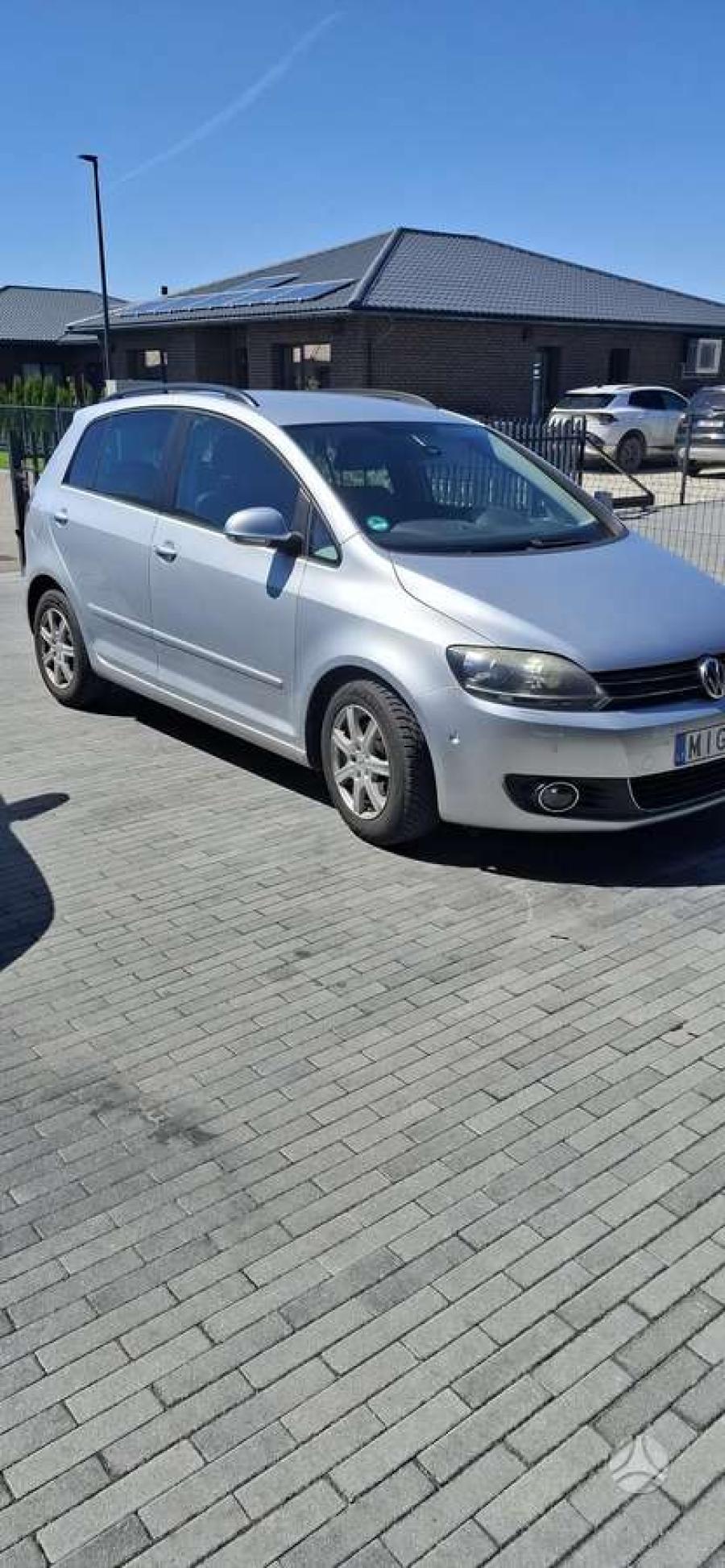 Grey Volkswagen Golf Plus 2010 in Kaunas, with an engine capacity of 1.40 L and mileage of 275 thousand km for 2500 €, photo 1 on AUTOMOTO.COM.LV