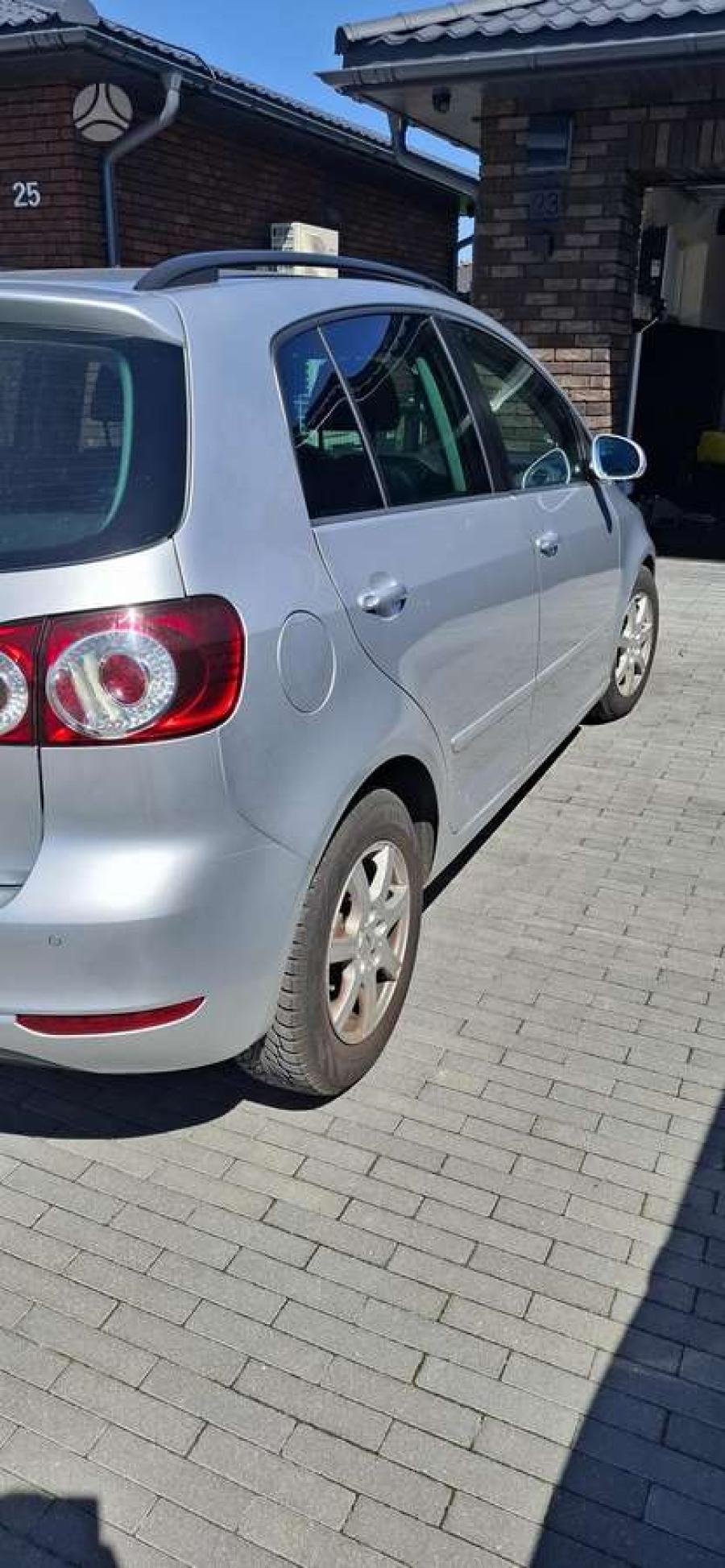 Grey Volkswagen Golf Plus 2010 in Kaunas, with an engine capacity of 1.40 L and mileage of 275 thousand km for 2500 €, photo 5 on AUTOMOTO.COM.LV