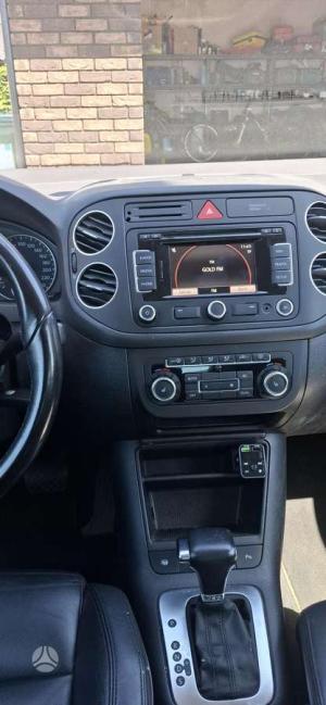 Grey Volkswagen Golf Plus 2010 in Kaunas, with an engine capacity of 1.40 L and mileage of 275 thousand km for 2500 €, photo 7 on AUTOMOTO.COM.LV
