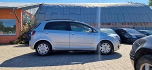 Pelēks Volkswagen Golf Plus 2010 Valmiera, ar dzinēja tilpumu 1.60 L un nobraukumu 242 tūkst. km par 4300 €, foto 3 vietnē AUTOMOTO.COM.LV